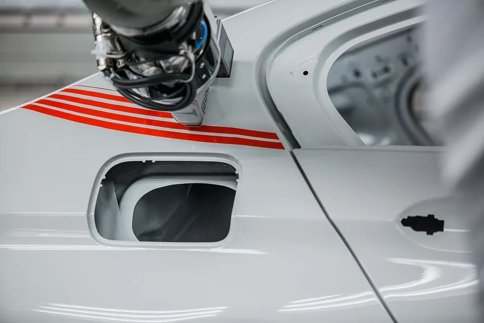 Overspray-Free Painting of Complex Body Parts with High Edge Definition ...